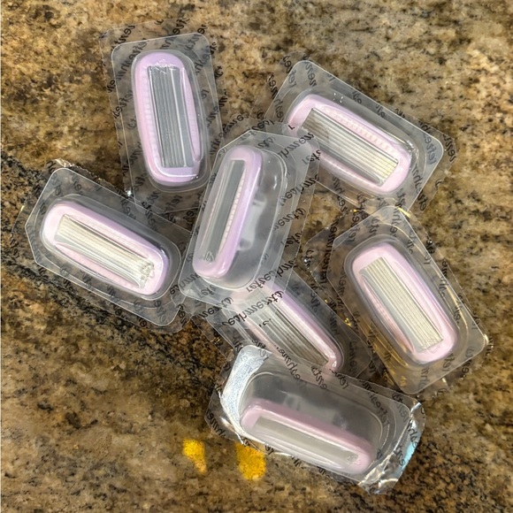 Cell Phones & Accessories | 7 Of One Million Ipsy Razors | Poshmark